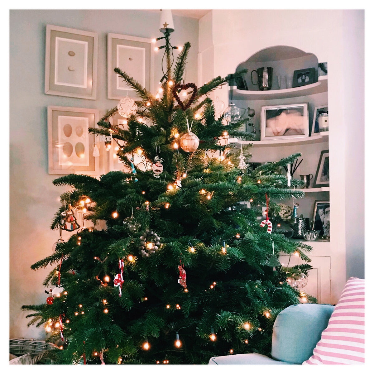 How Do Your Decorate Your Christmas Tree? – Rhubarb & Hare